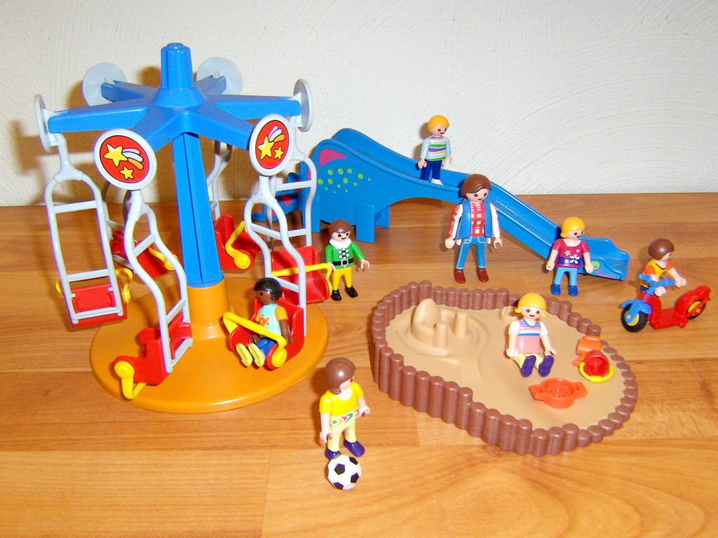 Playmobil: Spielplatz mit Dino-Rutsche, Karussell und Sandkasten | eBay